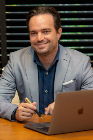 Dr. Renato S. Agostinho - Mentevitale